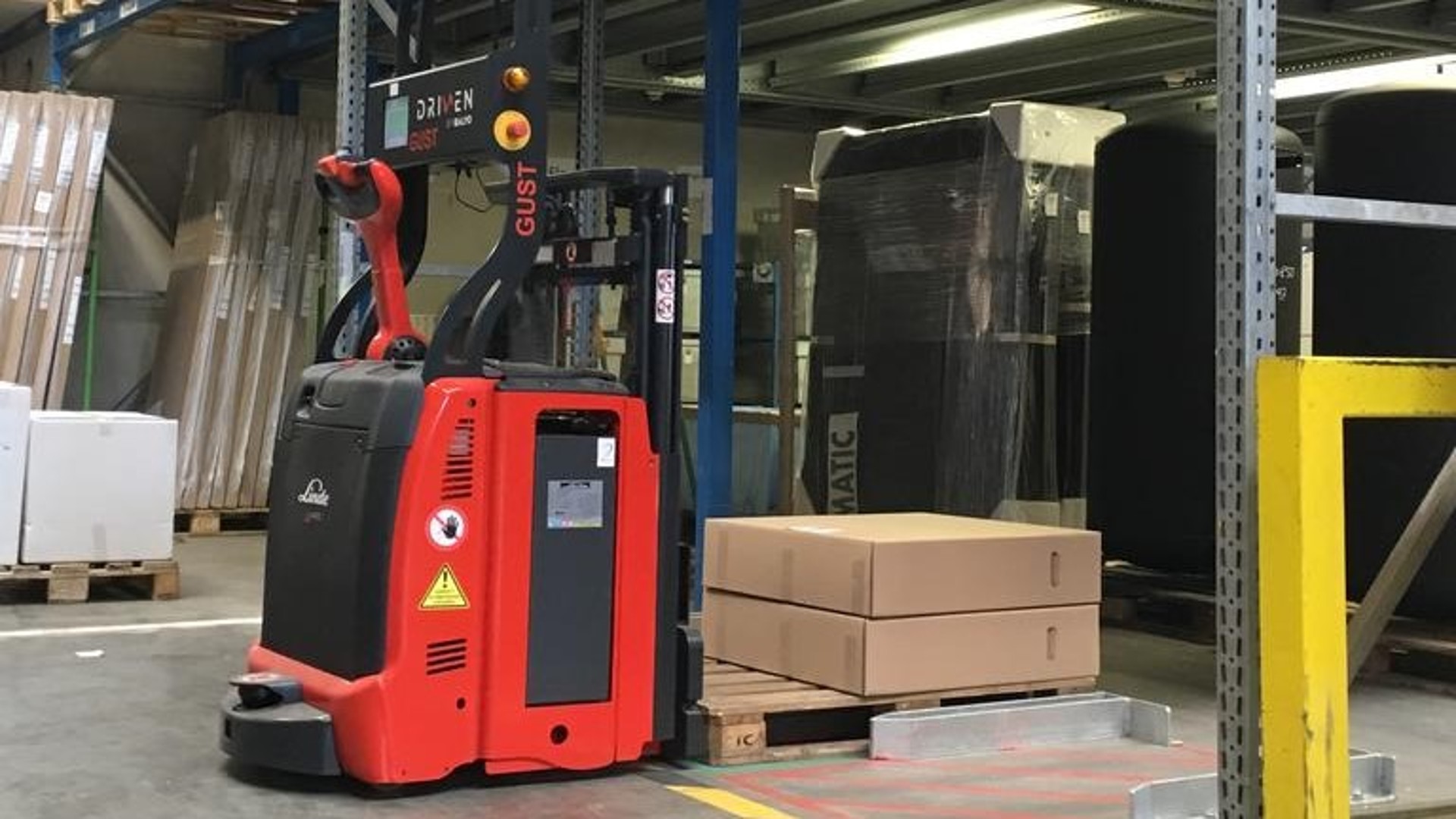 Solutions d’automatisation en entrepôt | Fenwick-Linde