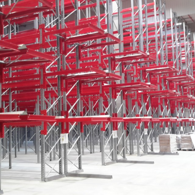 Systèmes de rayonnage